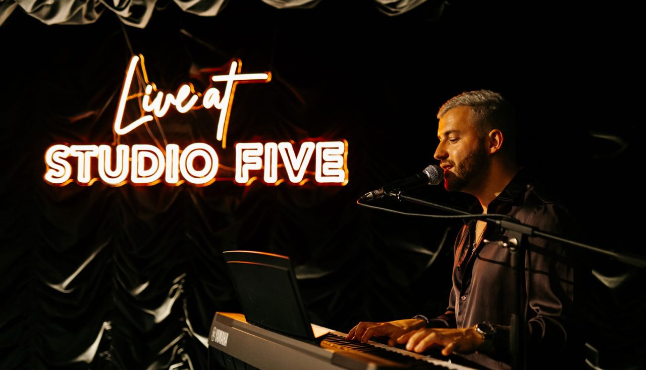 Studio Five Restaurant | Modern Restaurant with Live Music